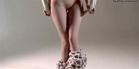 Sofia Zhiraf Super Flexible Young Girl