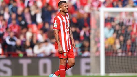 Luis Javier Suárez Convirtió Su Primer Gol Tras Su Regreso A Almería