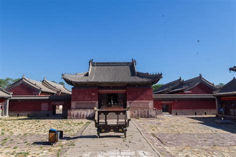 这个寺庙曾是漠南地区藏传佛教中心，康熙特批建的