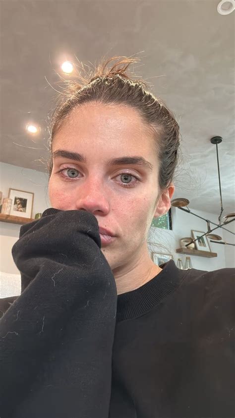 Sara Sampaio Sara Sampaio Top Makeup Products People