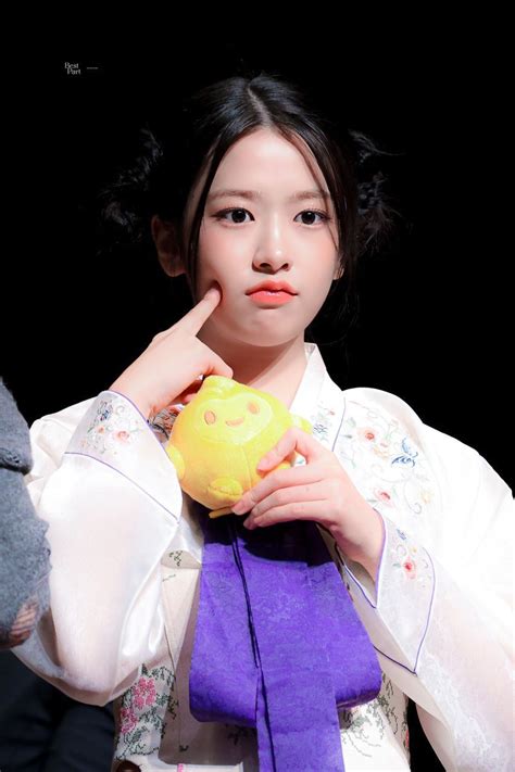 [아이브] 안유진 팬싸 미모 주식 에펨코리아