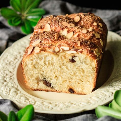 Kozunak Bulgarian Easter Bread Savor The Flavour