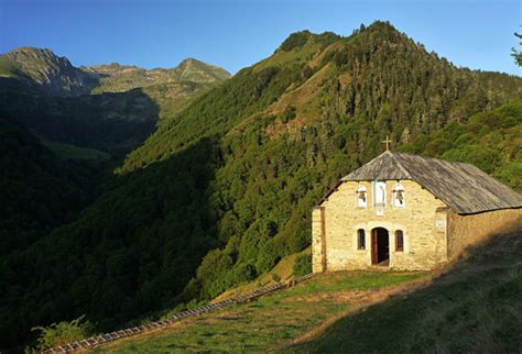 La Chapelle De Lizard En Danger Antras Ariège Midi Pyrénées Grand Sud Insolite Et Secret