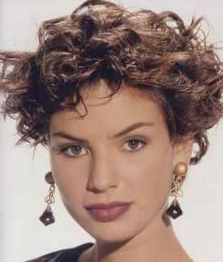 Short Curly Layered Hairstyles