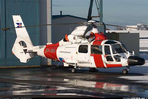 Aerospatiale Sa 365n 1 Dauphin 2 Landhelgisgaeslan Icelandic Coast