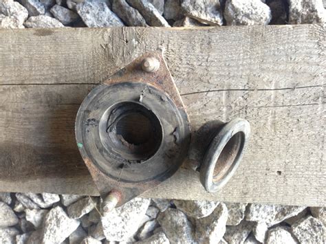 Замена опоры стойки амортизатора — Subaru B4 Be 2 5 л 2003 года своими руками Drive2