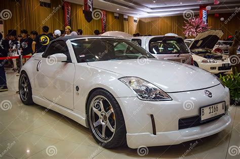 Modified White Nissan Fairlady Z 350z Z33 Roadster On Jdm Fest 2024