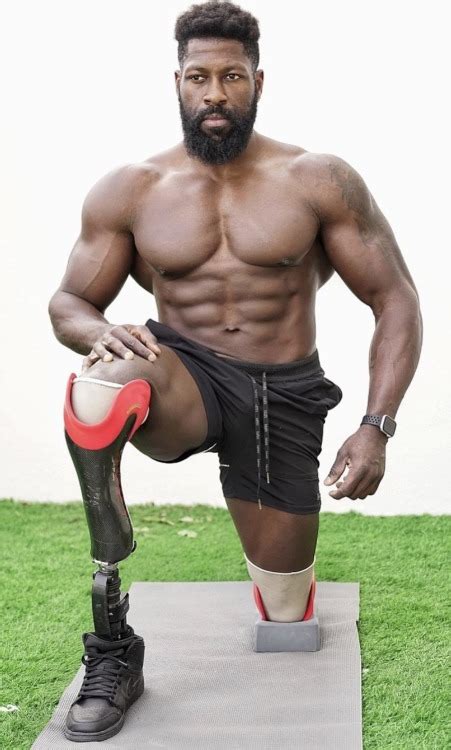 Bear4amputeeguy Theivorlegov1dual Posing Prostheti Tumbex