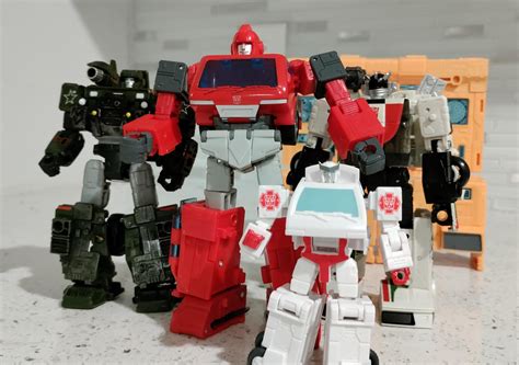 I Figured Out Why Hasbro Made A Core Class Ratchet Rtransformers