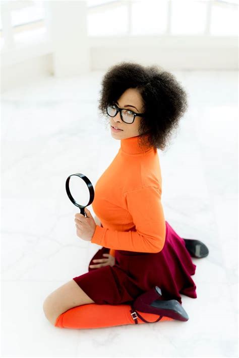 Velma Cosplay From Scooby Doo Media Chomp