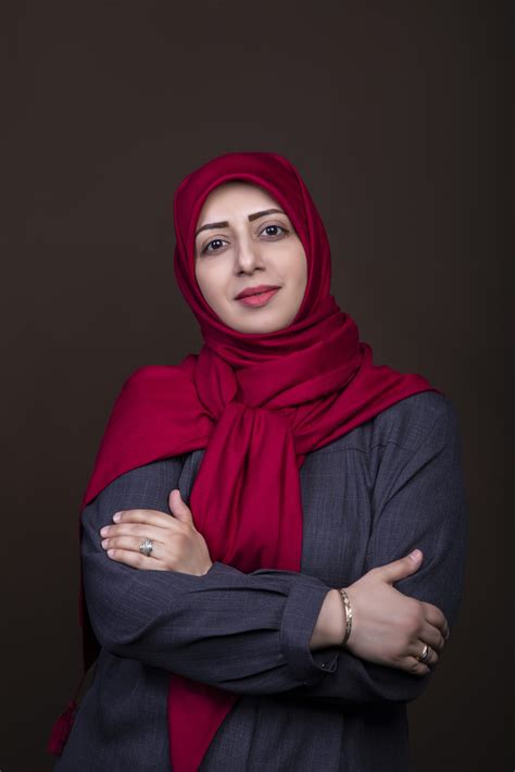 صفحه نخست نرگس جهانگیر