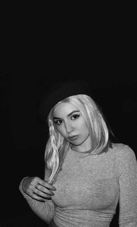Ava Max Wallpapers Top Free Ava Max Backgrounds Wallpaperaccess