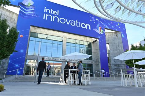 intel accelerates developer innovation with open software first