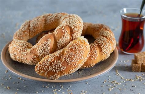 Premium Photo Traditional Turkish Simits With Cane Sugar On Light