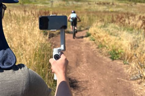 Insta360 Flow Stabilizer Review Great Action Shots With Ai Gadget Insta360 Flow Stabilizer Review Great Action Shots With Ai Gadget