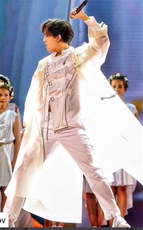 Pin By Mariapilar Endara On Dimash Most Beautiful Man Pretty Men Beautiful Voice