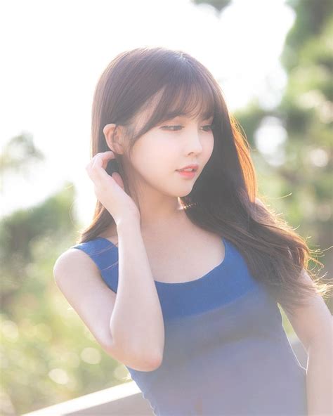 Cận Cảnh Nhan Sắc Của Hot Girl Xứ Kim Chi Hàn Quốc Paksayue Khiến Triệu