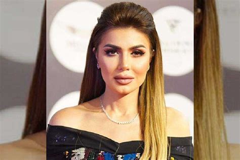 اتخنت كتير نجلاء بدر عندي عقدة من الرجالة بسبب حبيبي الأولاني فيديو