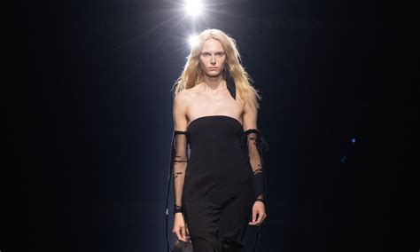 All The Tea About Transgender Victorias Secret Model Alex Consani