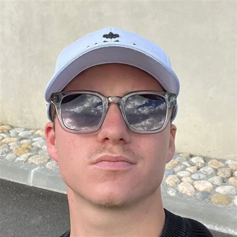 Melvyn Verboux Melvynverboux • Threads Say More