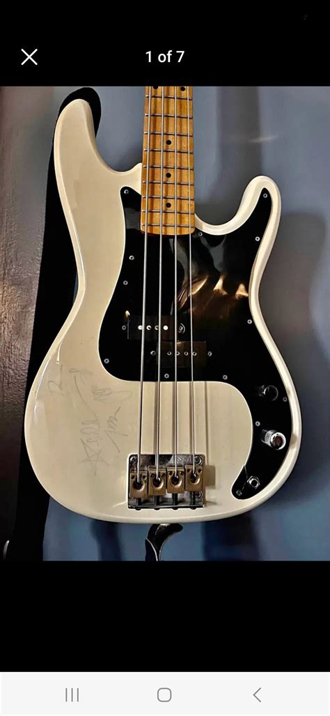 Who Signed This Random Bass Guitar Rautographassistance