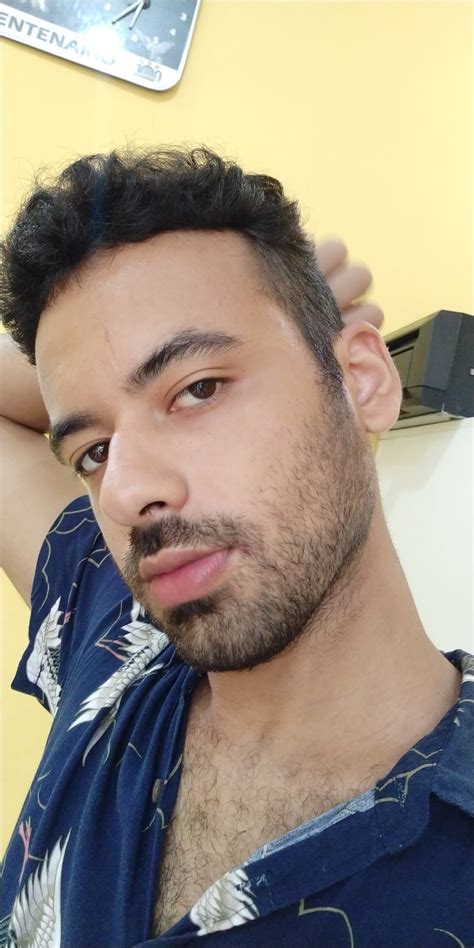 Gustavo Amaral Medium