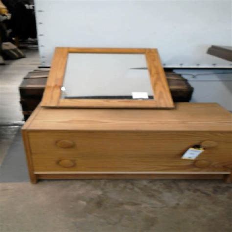 Compre La Oportunidad De Commode Vintage Pin Et Son Miroir En España Clasf Hogar Y Jardin