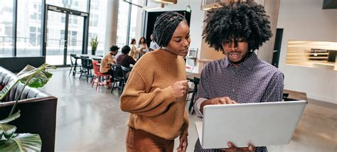 What Is An Operations Associate And How To Become One Coursera