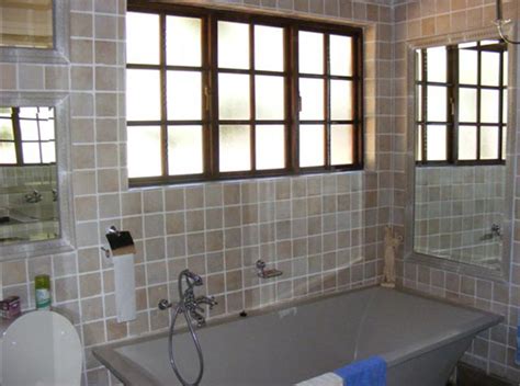 Small Pane Door And Window Connection