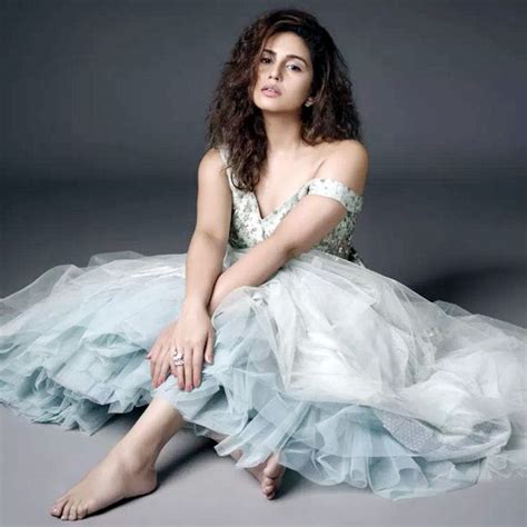 Huma Qureshi In Sultry Avatar Ethnic Outfits Colourful Outfits Huma Qureshi Hot Multi Colored