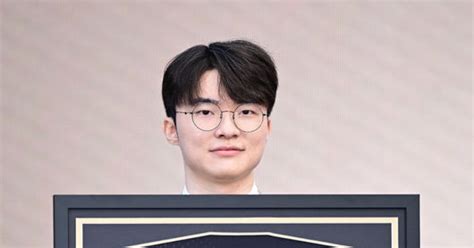 아리 잡은 페이커 이상혁 스킨 없이 플레이한 이유는