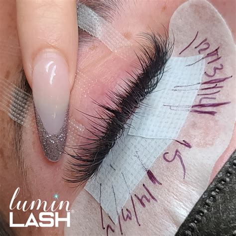 Classic Volume Eyelash Extension Course Luminlash