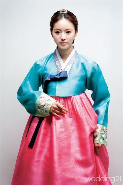 [한복화보] 반가의 우리옷 현대적인 감각으로 풀어낸 한복 컬렉션 웨프뉴스 With 충청투데이 Korean Traditional Dress Korean