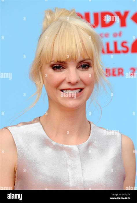 Los Angeles California Usa 20th Sep 2013 Anna Faris Attending The