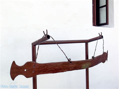 Pe Poteci De Munte Schitul Iezer