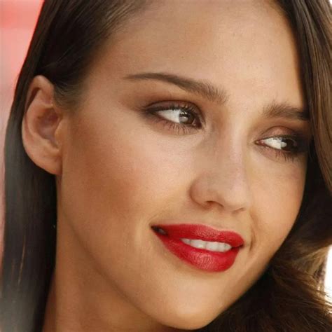 Chat With Jessica Alba Text Or Voice Enjoy Ai Chat Free And Safe
