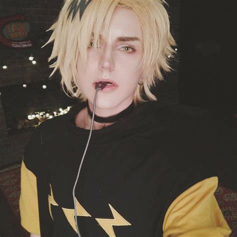 Kaminari Denki Cosplay