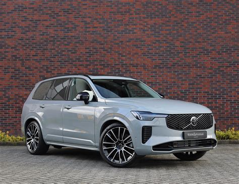 Vapour Grey Volvo Xc90 Ii