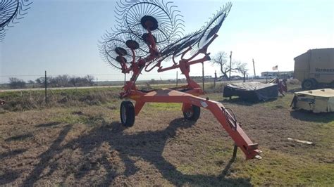 Kuhn Sr110 Hay And Forage Hay Rakestedders For Sale Tractor Zoom