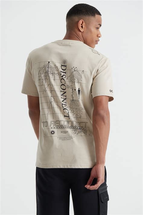 Buy Mens T Shirts Uk Find Your Perfect Fit Original Creator