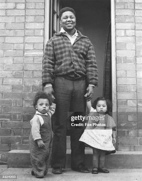 Dixie Brown Photos And Premium High Res Pictures Getty Images