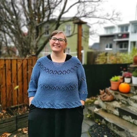 Sex sweater KIT Icelandic Knitter Hélène Magnússon