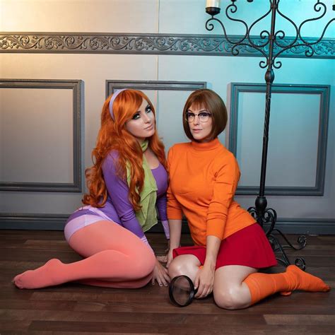 Daphne And Velma Cosplay