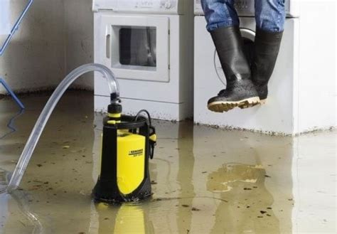 Откачка воды из подвала: цена на услуги насоса в Астрахани