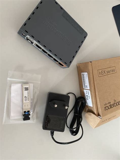 MikroTik HEX S Router Z SFP Modulom