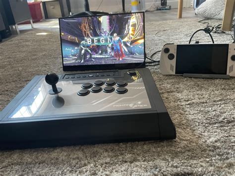 Rog Ally With Fighting Stick R Rogally