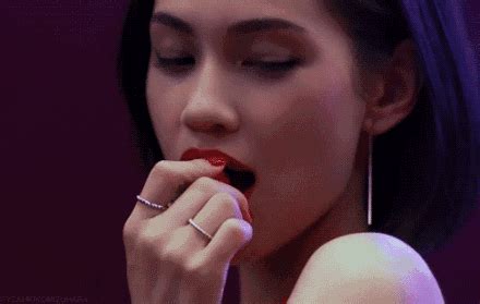 性生活一晚最多几次 知乎