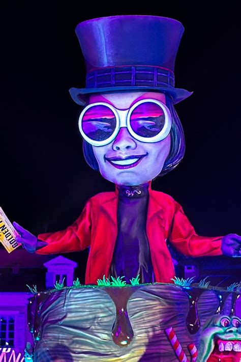Nice Carnival Giant Sculptures During Parade Of Lights Willy Wonka