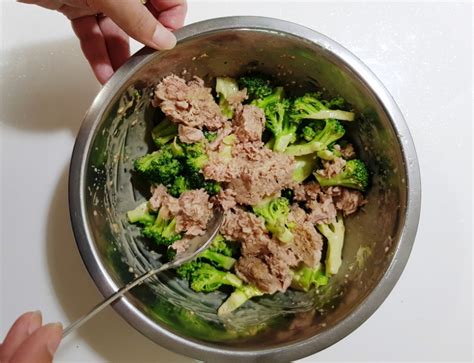 참치섞은 브로콜리무침 참깨마요소스 만드는 법