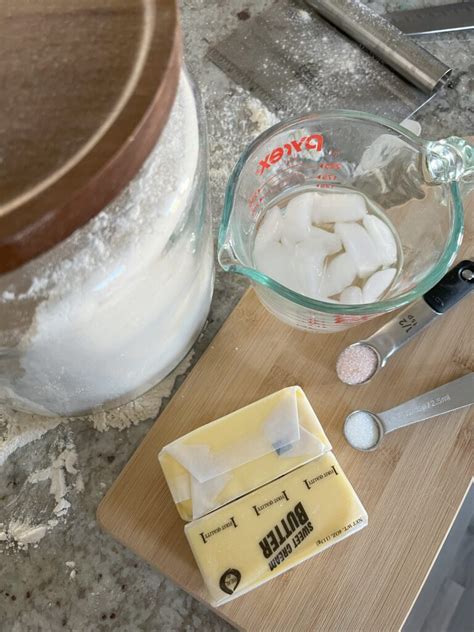 Simple Pie Crust Recipe Five Ingredients Hello And Welcome